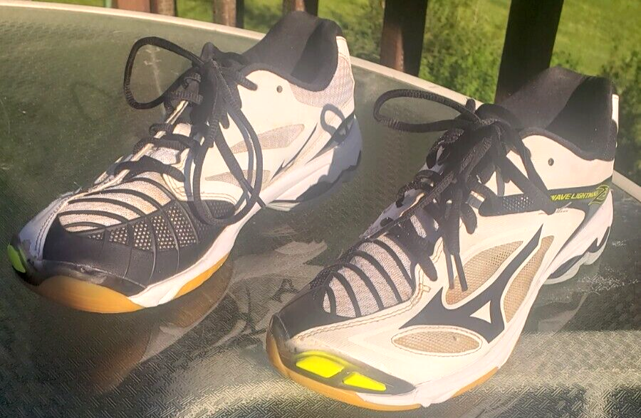 Mizuno Wave Lightning Z3 Women's Volleyball Shoes Comfort Running ...