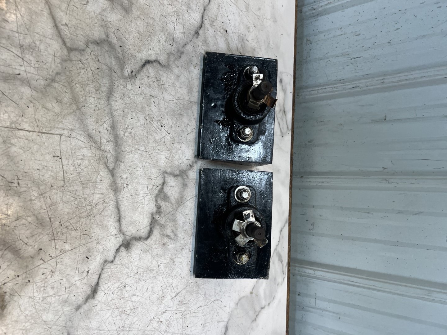 90 Wellcraft Nova 23 Boat MerCruiser 5.7 L 350 MAG engine motor mounts ...