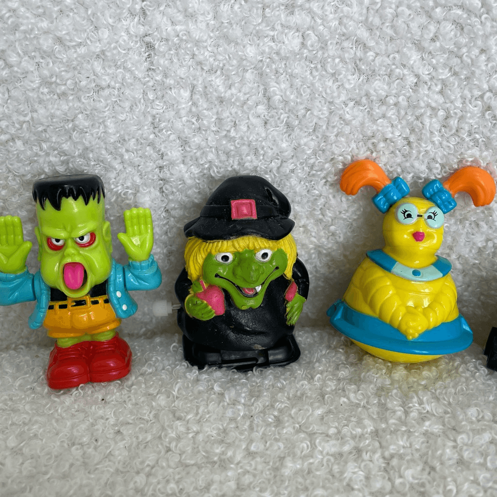 5 Vintage Small Toys McDonald's1991 Witch Gravedale High Frankentyke ...