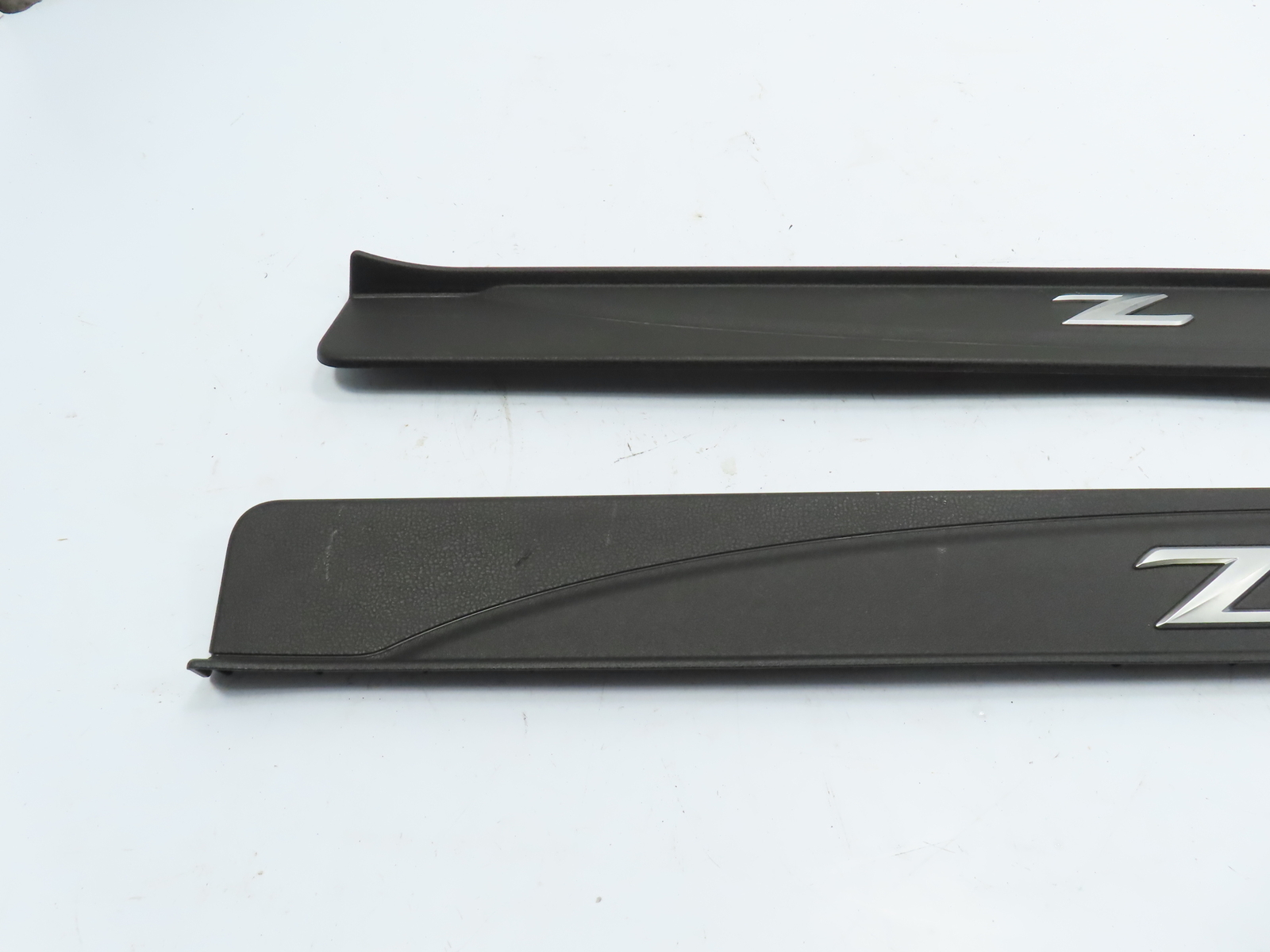 Nissan 370Z Trim Pair, Door Sill Scuff Plate Left & Right Z 769b0-1ea0a ...