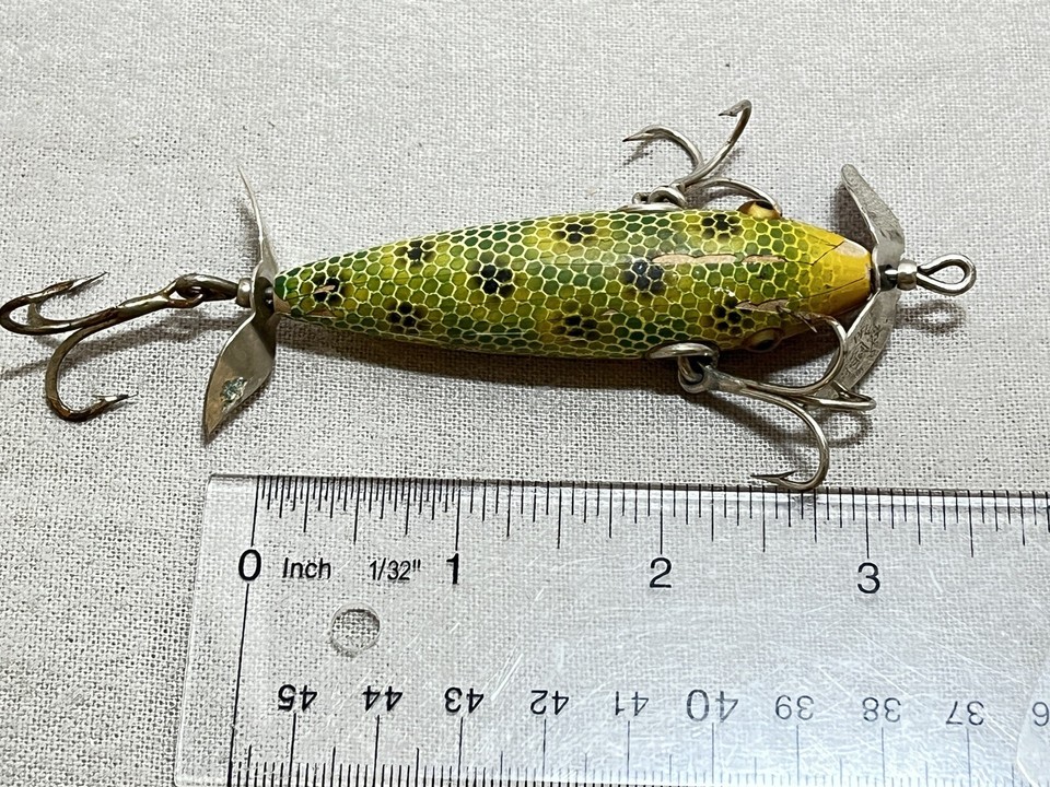 Vintage Wood Pflueger 3 Hook Minnow Lure In Tough Frog scale Color | eBay