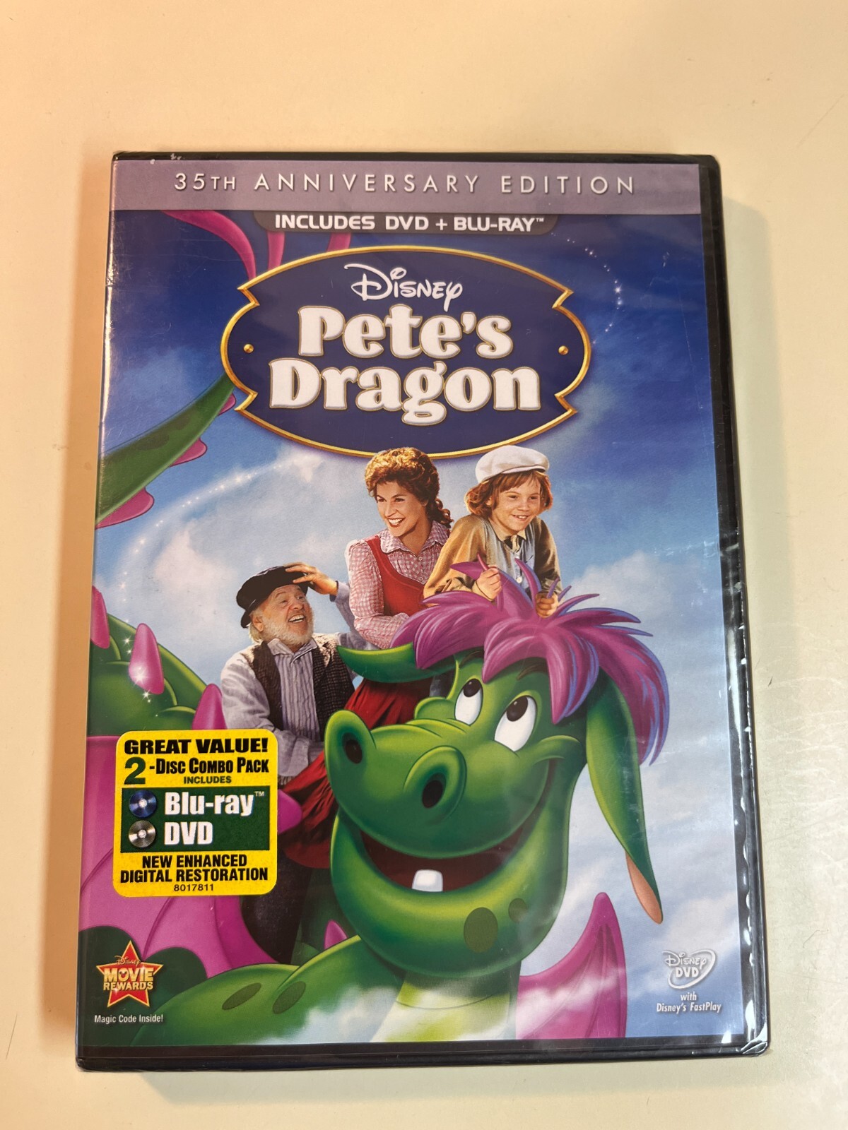 Petes Dragon DVD + Blu-Ray, Disney 35th Anniversary Edition, Bonus ...