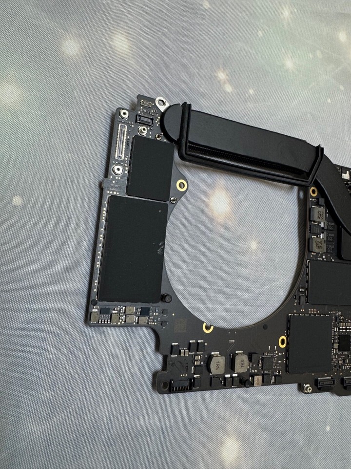 MacBook Pro 15" A1990 2018 Logic Board 2.6GHz i7 16GB-32GB - 512GB-1TB ...