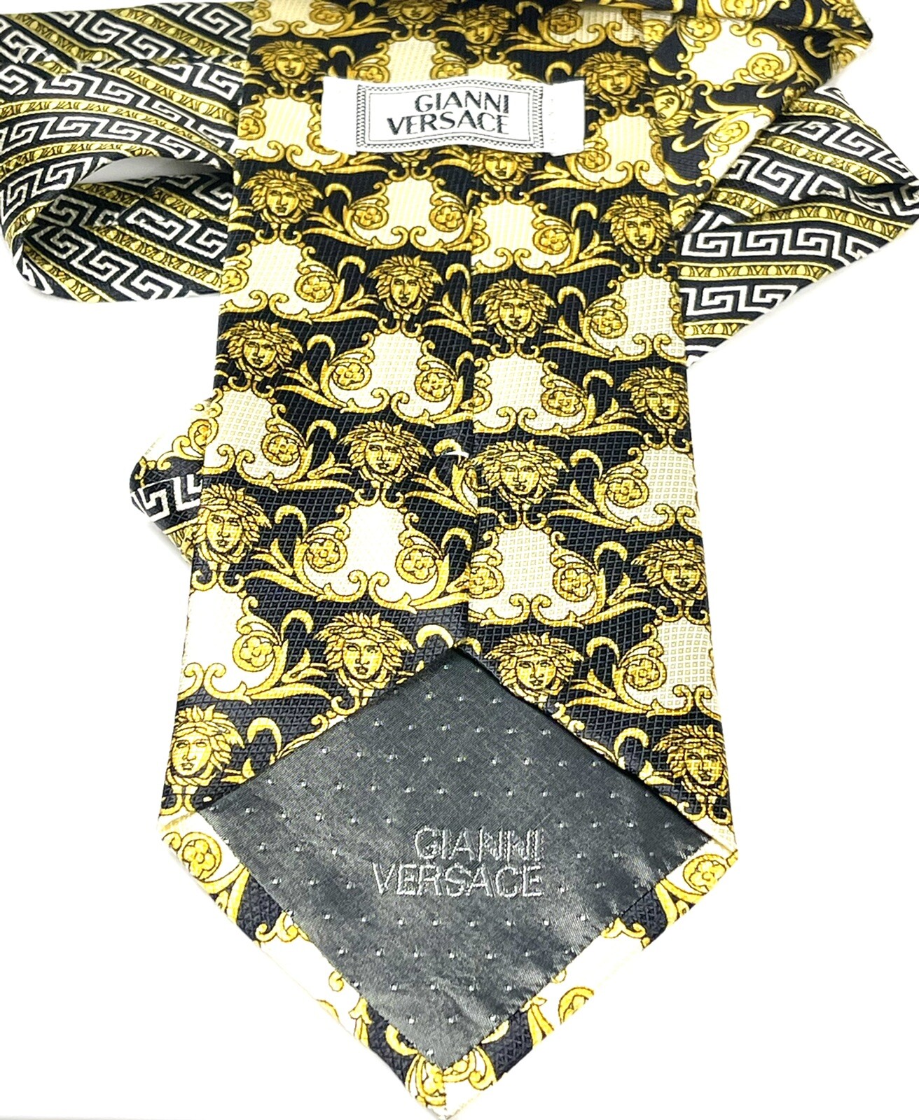 Mens silk Versace gold vintage medusa Neck tie in min… - Gem