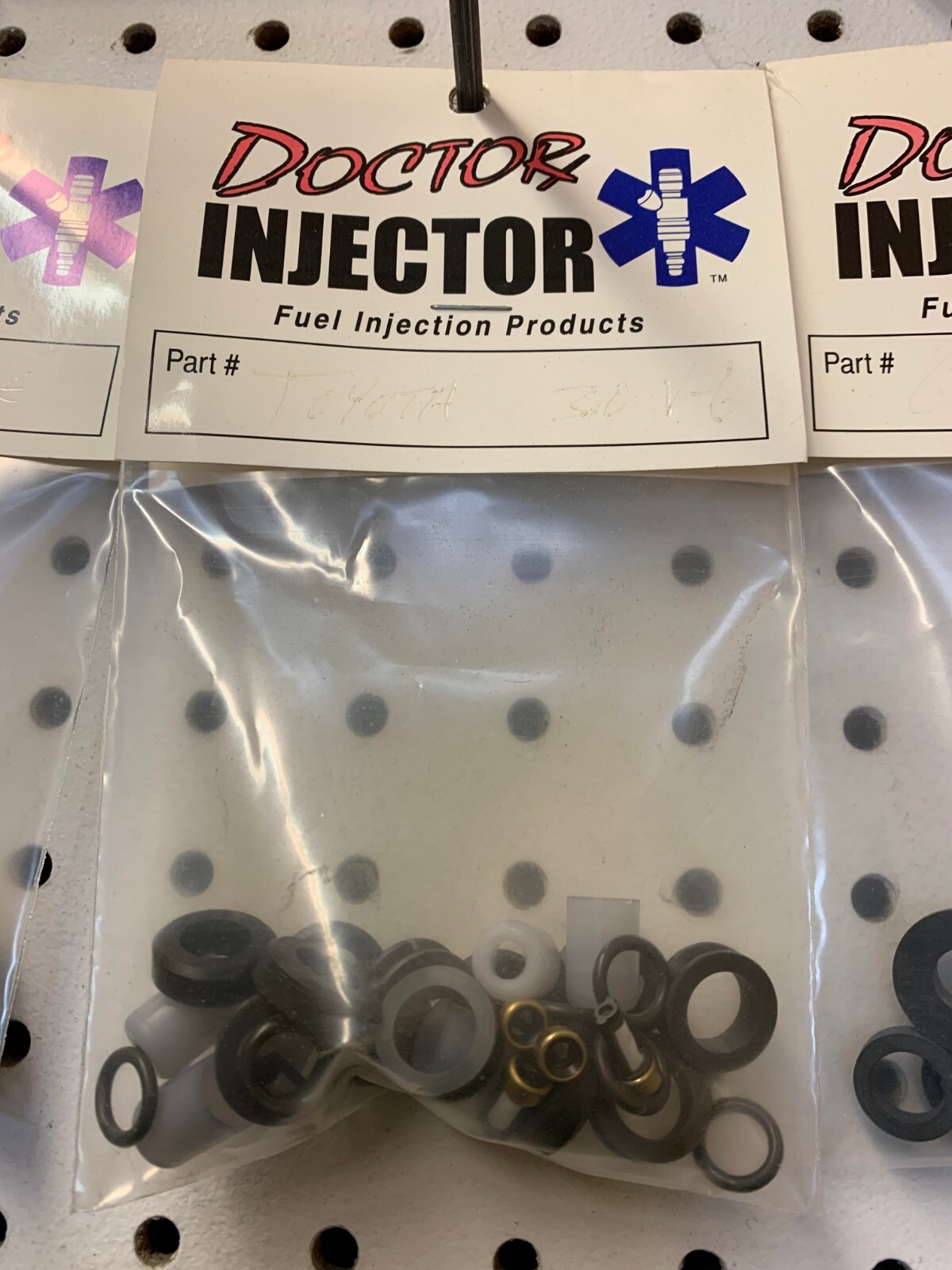 Toyota Pickup Injector Seal KIT Complete with filter screens 22RE 4 cyl ...