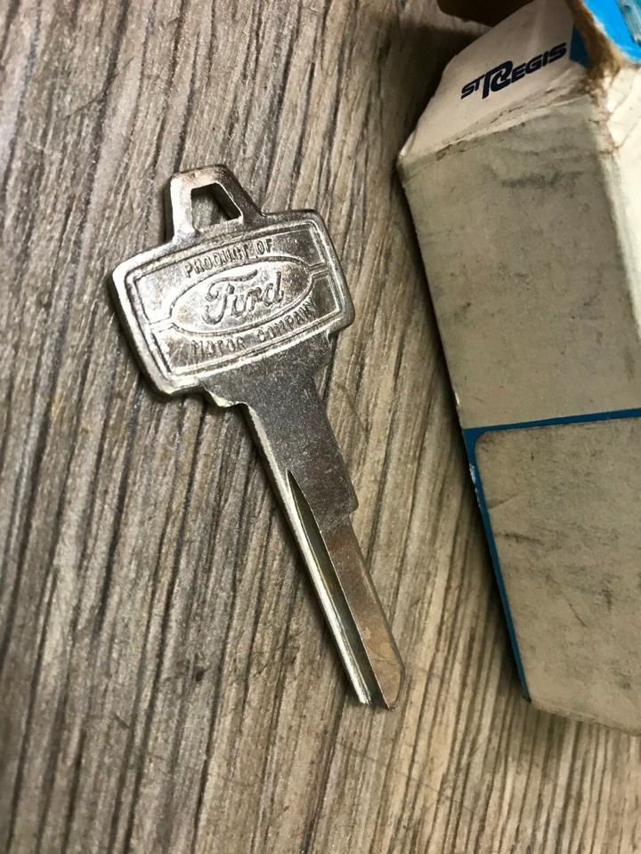1965 1966 FORD MUSTANG GT SHELBY NOS PONY IGNITION KEY BLANK C5ZZ ...