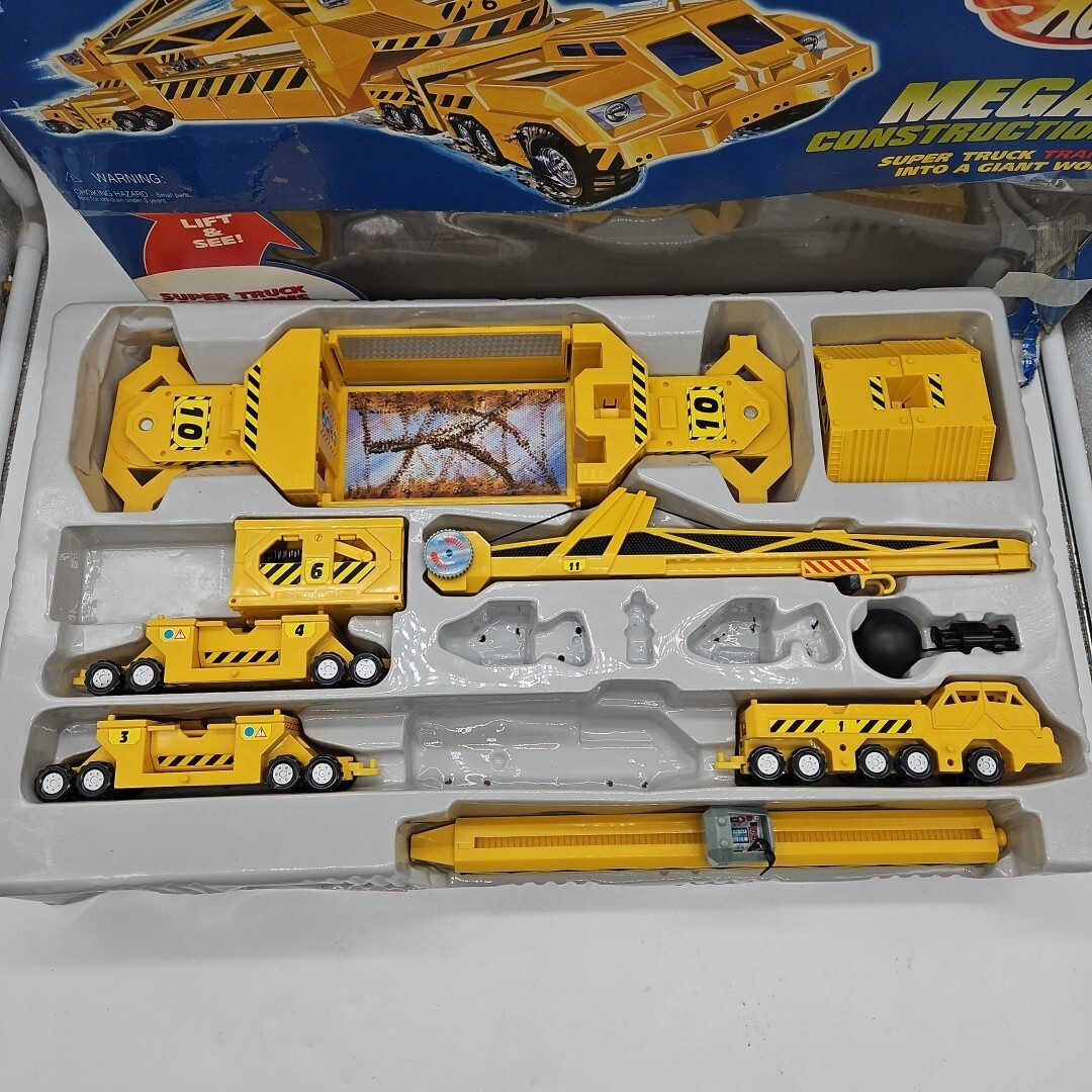 Vtg Hot Wheels Mega Rig Construction Work Site Playset Missing Few ...