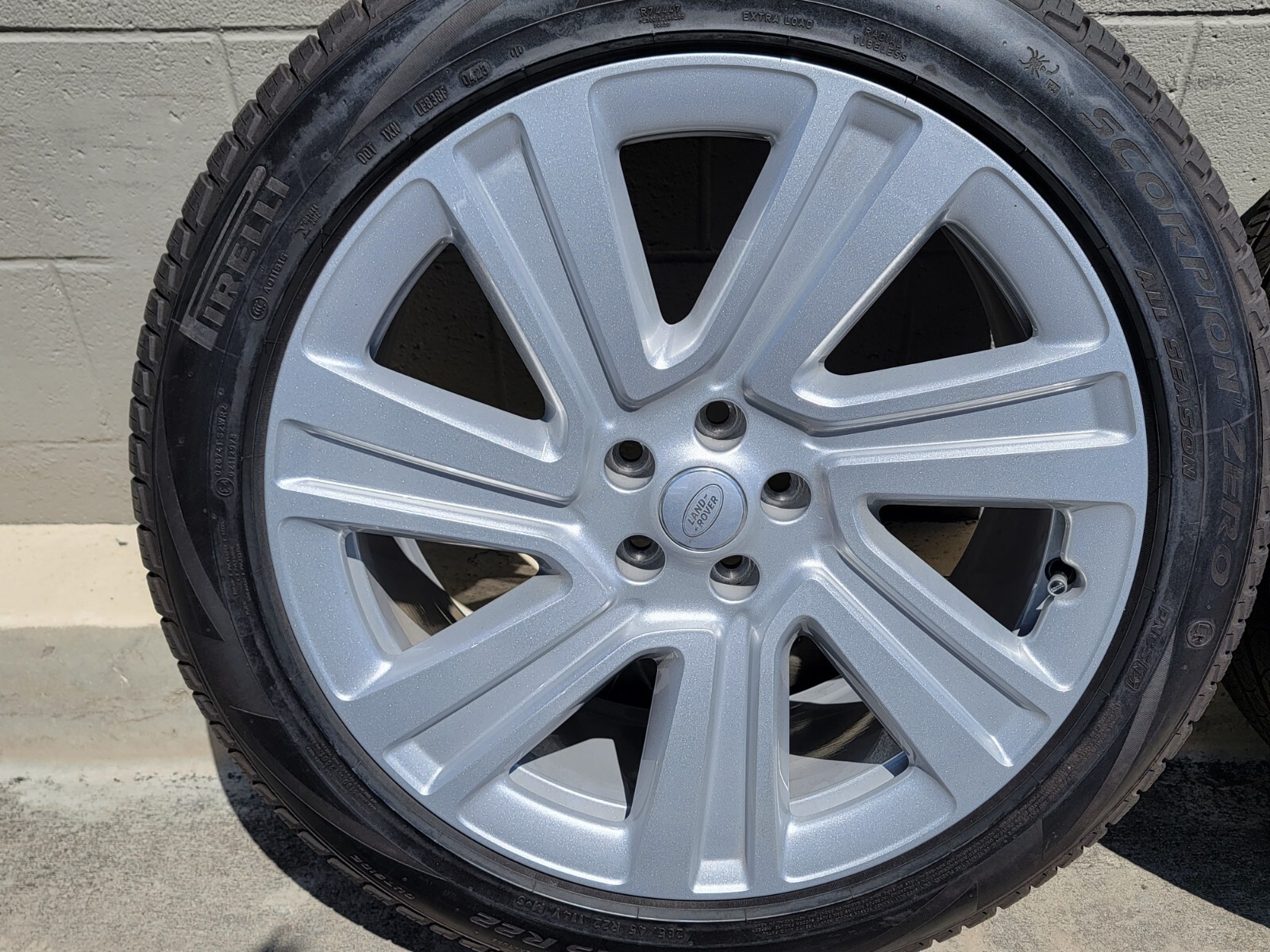 New 22" 2023 Range Rover L460 SV SVR OEM factory wheels defender land ...