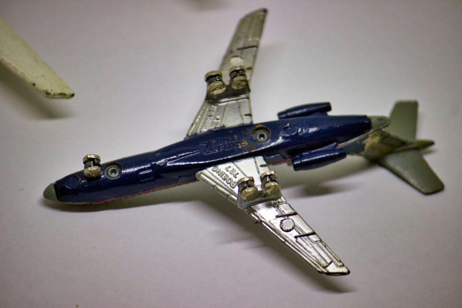 ZEE Dyna Flites Planes - United Airlines Boeing 747, Douglas DC-10, S-3 ...