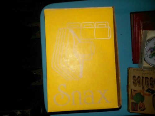 8PC Ingrid Ltd Chicago Vtg Melmac Melamine Yellow Picnic Set Divided ...