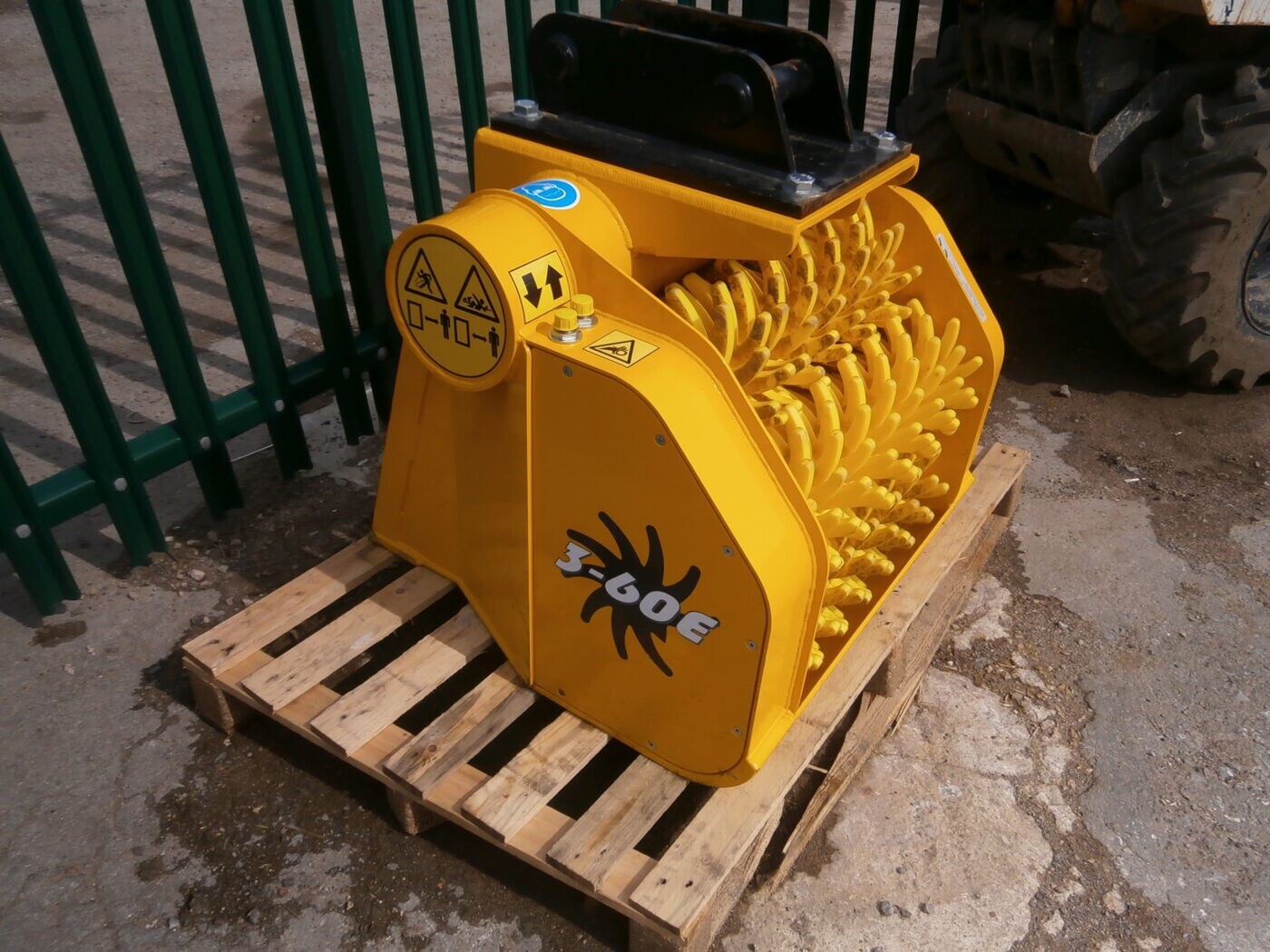 Gyru Star Screening Bucket 3-60E - Brand New - For 2 - 4 Ton Excavators ...