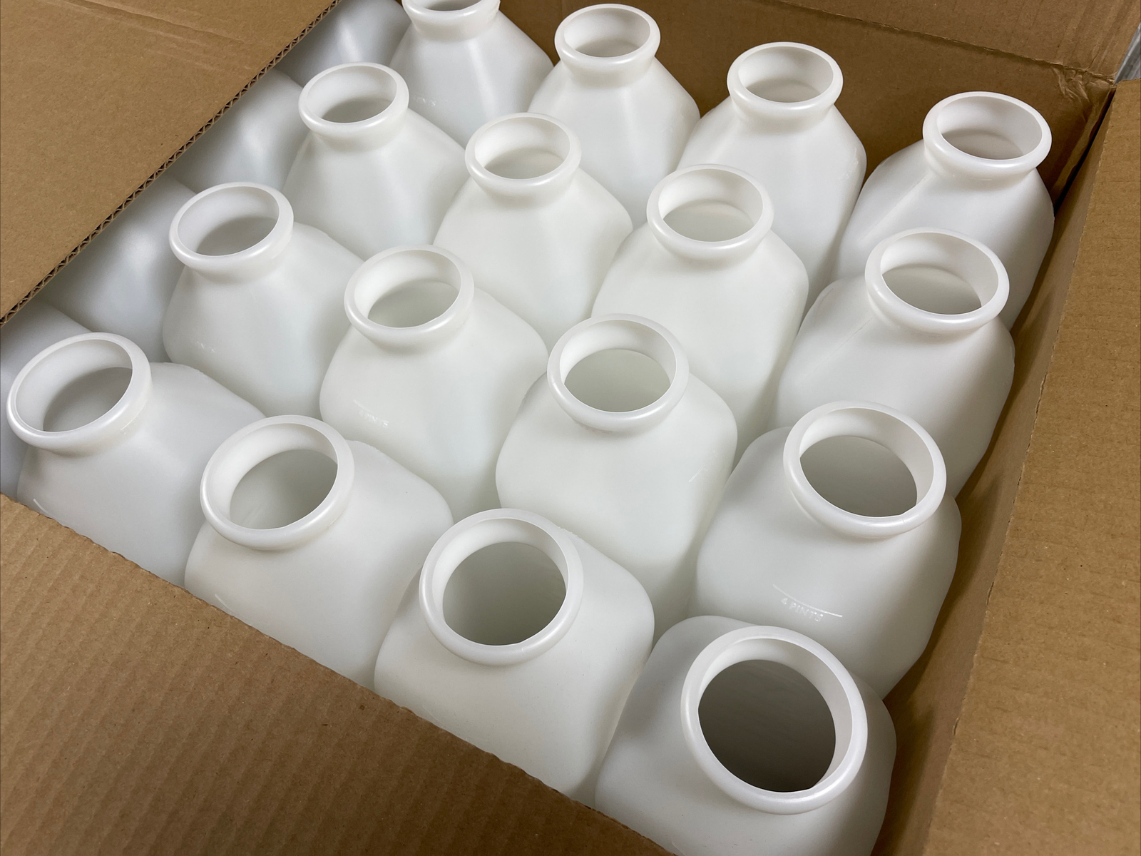 LOT CASE 48 Merrick's Calf Nurser Bottles 2QT Snap On Style Bottle ...