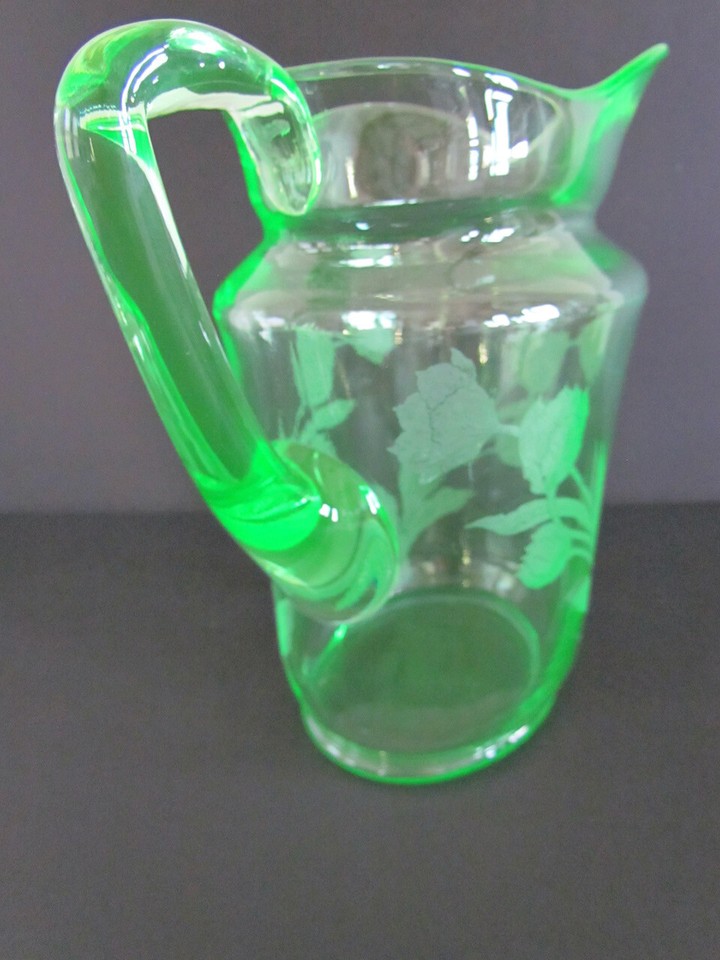Pitcher Depression Uranium Glass Tulip Pattern Cambridge Uranium Green ...