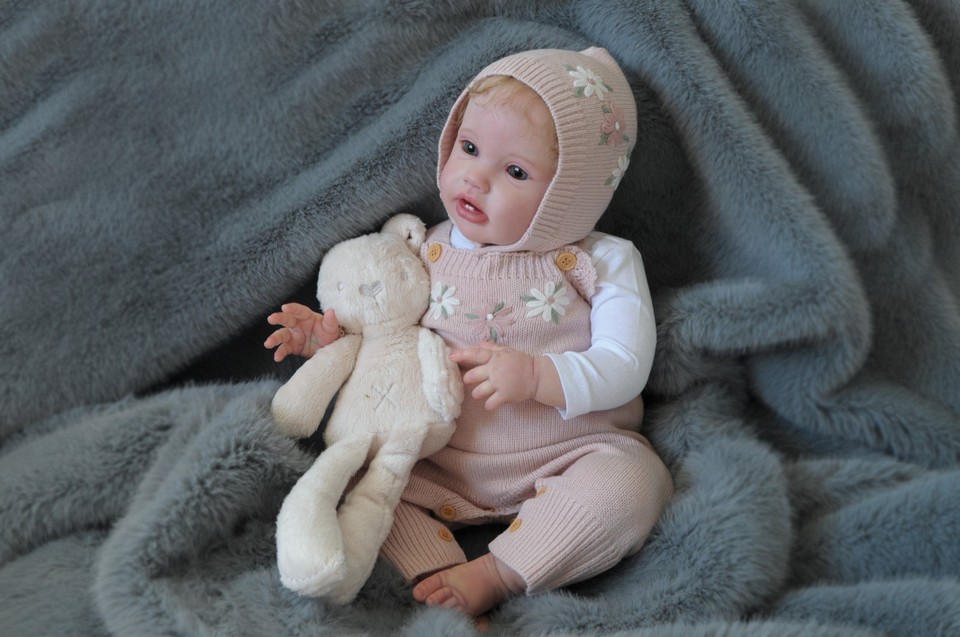 Reborn baby Lottie toddler Laura Lea Eagles stunning little blondie ...