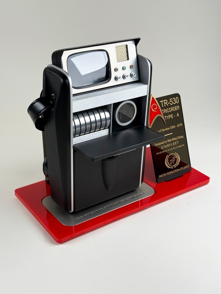 Deluxe Star Trek Display Stand for Wand Company's Tricorder. Engineering Div. | eBay