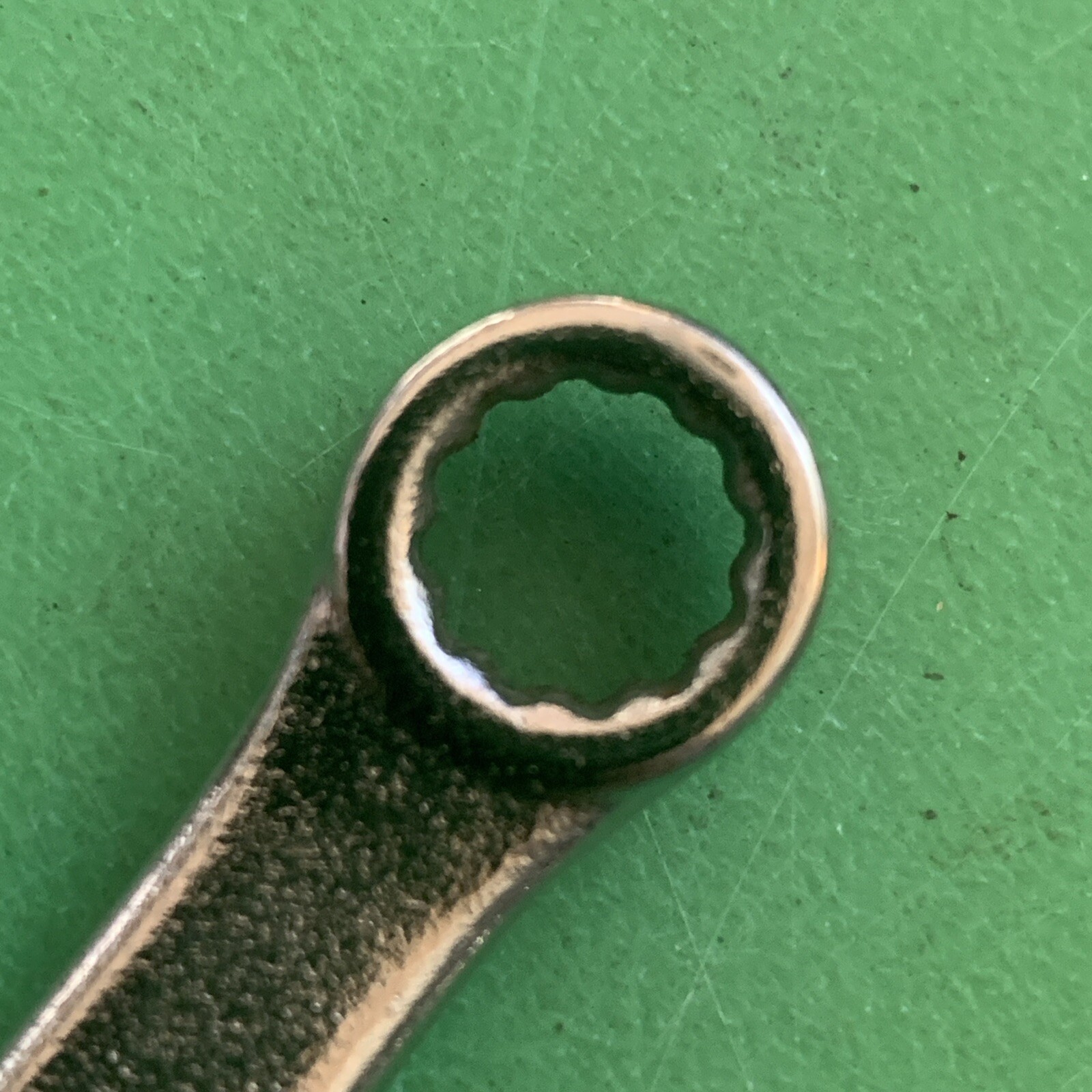 Genuine+Husky+Hand+Tools+USA+12+Point+SAE+Combination+Wrench+Sz+5%2F16 ...