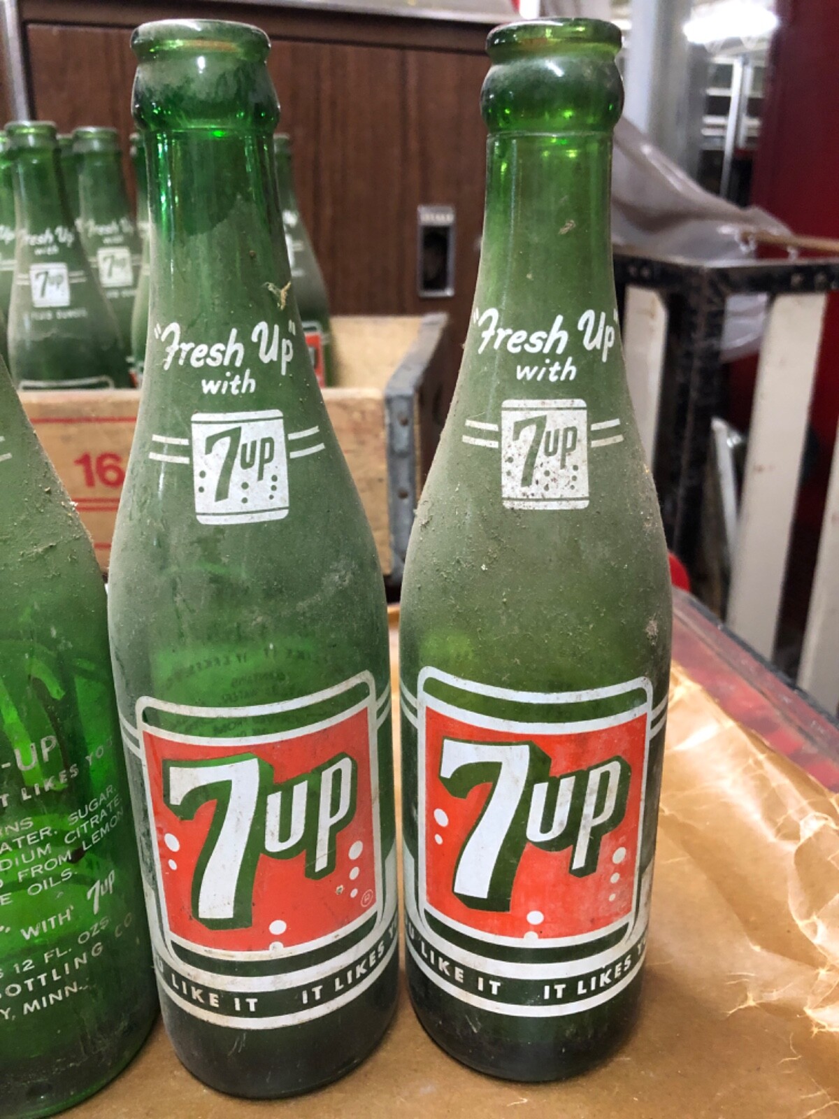 12 oz Bottle 7Up Green Glass. You Like It - It Likes You, Fresh Up With ...