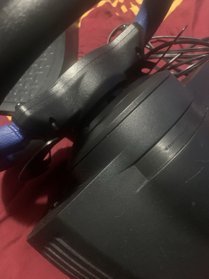 Thrustmaster T150 Game Racing Wheels And Pedals w/ Clamp READ ...