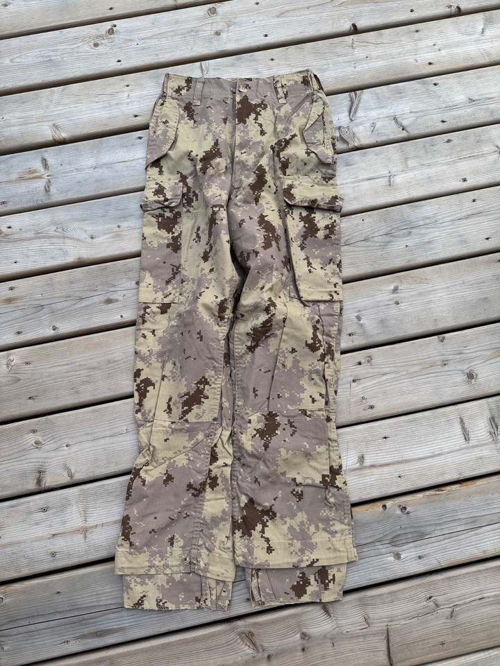 Canadian Issue Arid Cadpat Pants Size 30 | eBay
