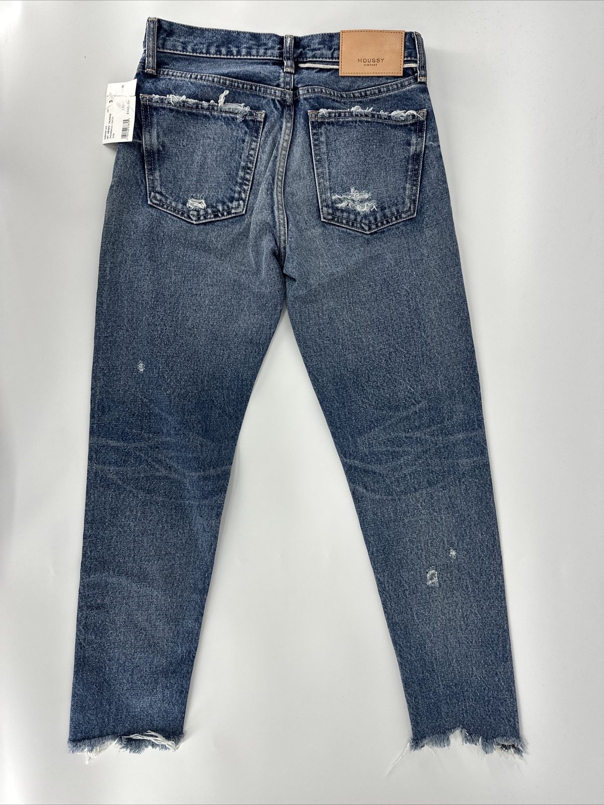 MOUSSY VINTAGE Women's Merry Tapered Mid-Rise Light Distressed Jeans ...
