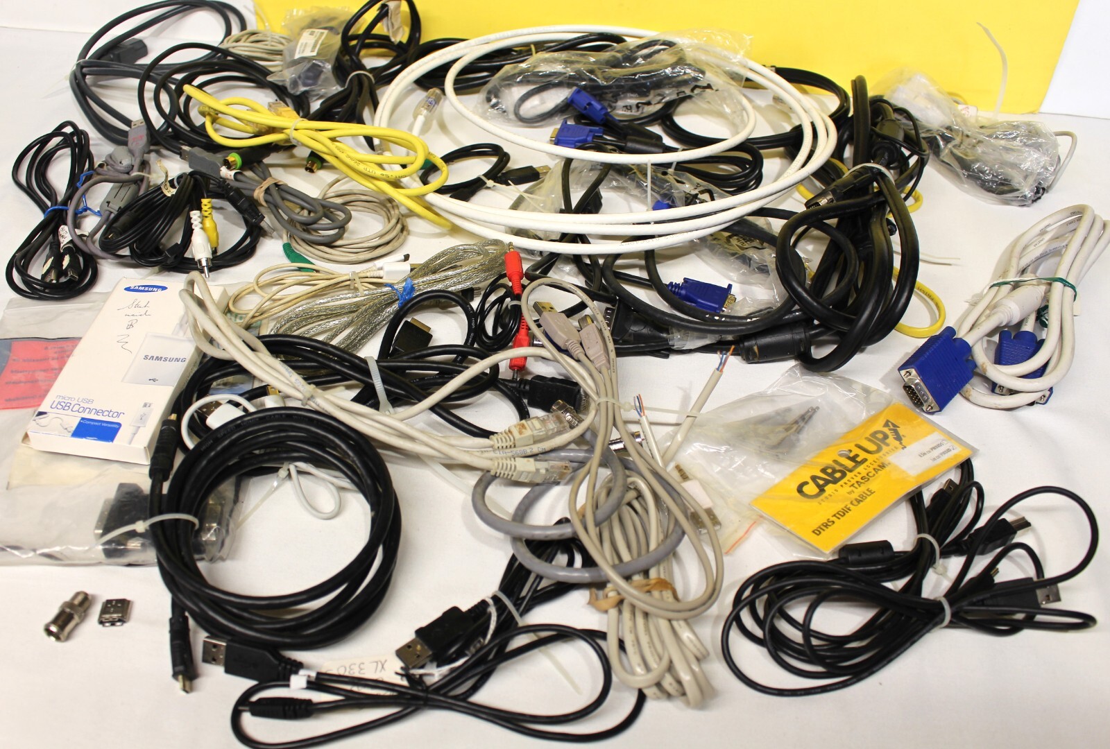 Mixed Lot PC Computer Cables USB VGA Audio Ethernet Cords Wires ...
