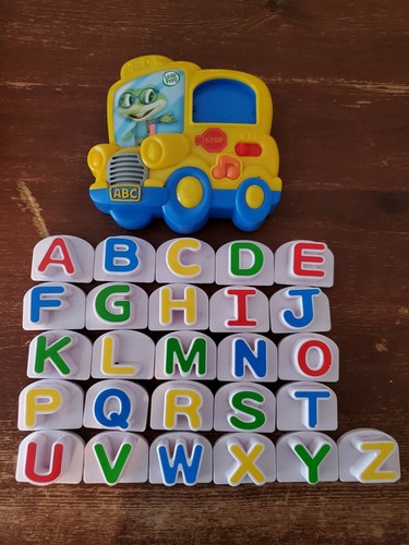 LeapFrog Fridge Refrigerator Phonics Alphabet Talking Bus + 26 Magnetic ...