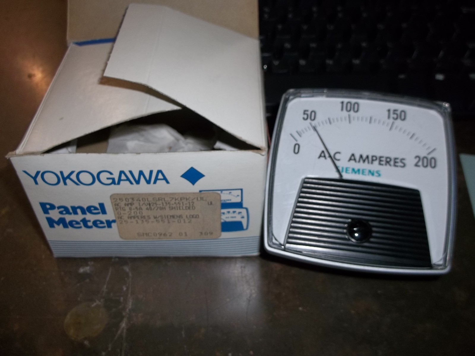 NIB YOKOGAWA PANEL METER 250340LSRL7KPK/UL 0-200 A-C AMPERES (WL33-3 ...