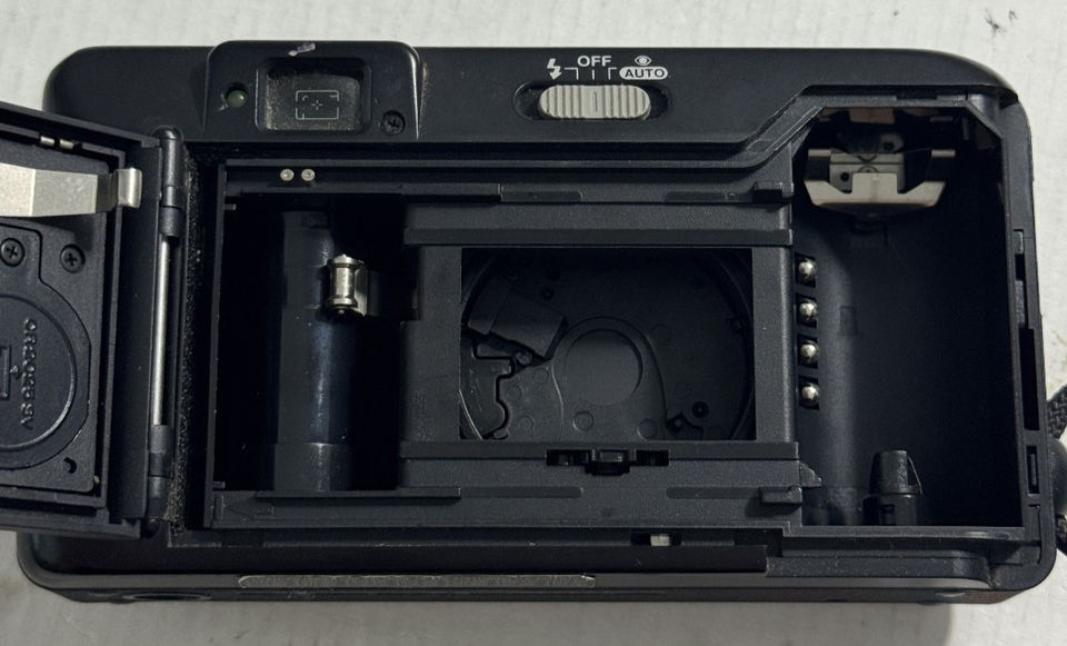 Canon Sure Shot Max Date 35mm Point Shoot Camera w/ 38mm f/3.5 Lens ...