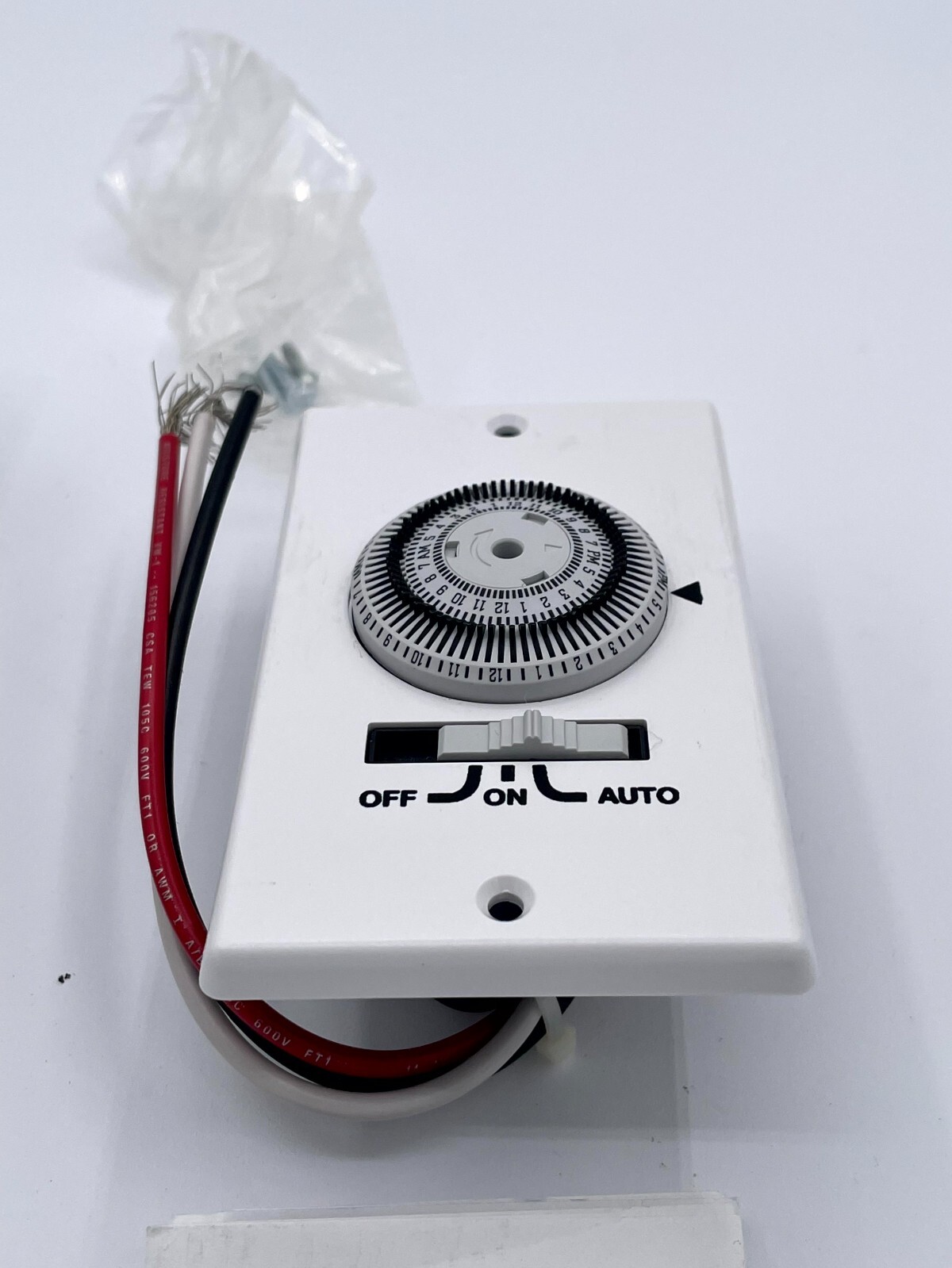 Intermatic IW700K White 20A Heavy-Duty 24-Hour Indoor Mechanical In ...