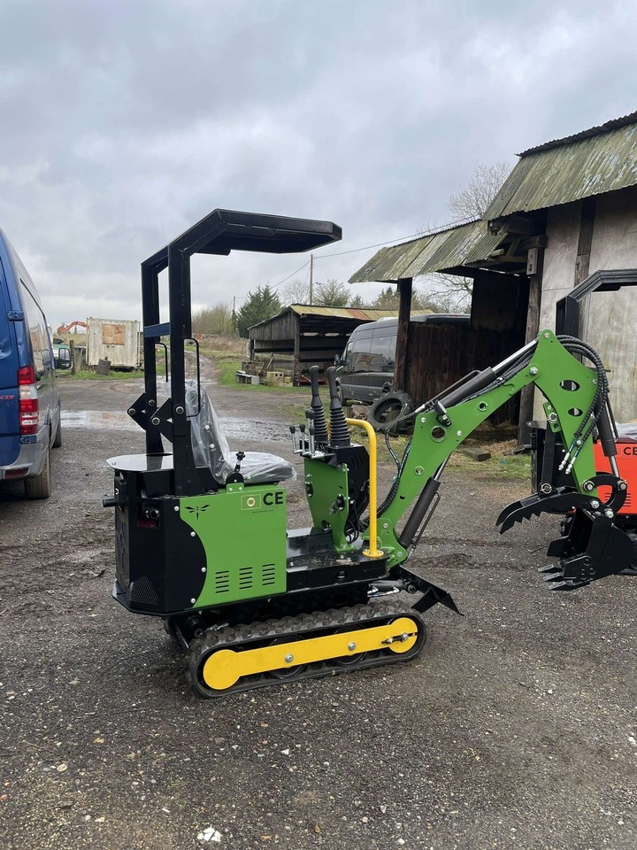 2025 LE0.8 Mini Digger - Swing Boom,3 Buckets, mechanical Thumb,No VAT ...