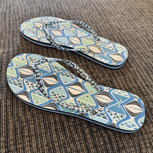 Vera Bradley Women’s L Flip Flop Go fish Thong Sandal Blue And White ...