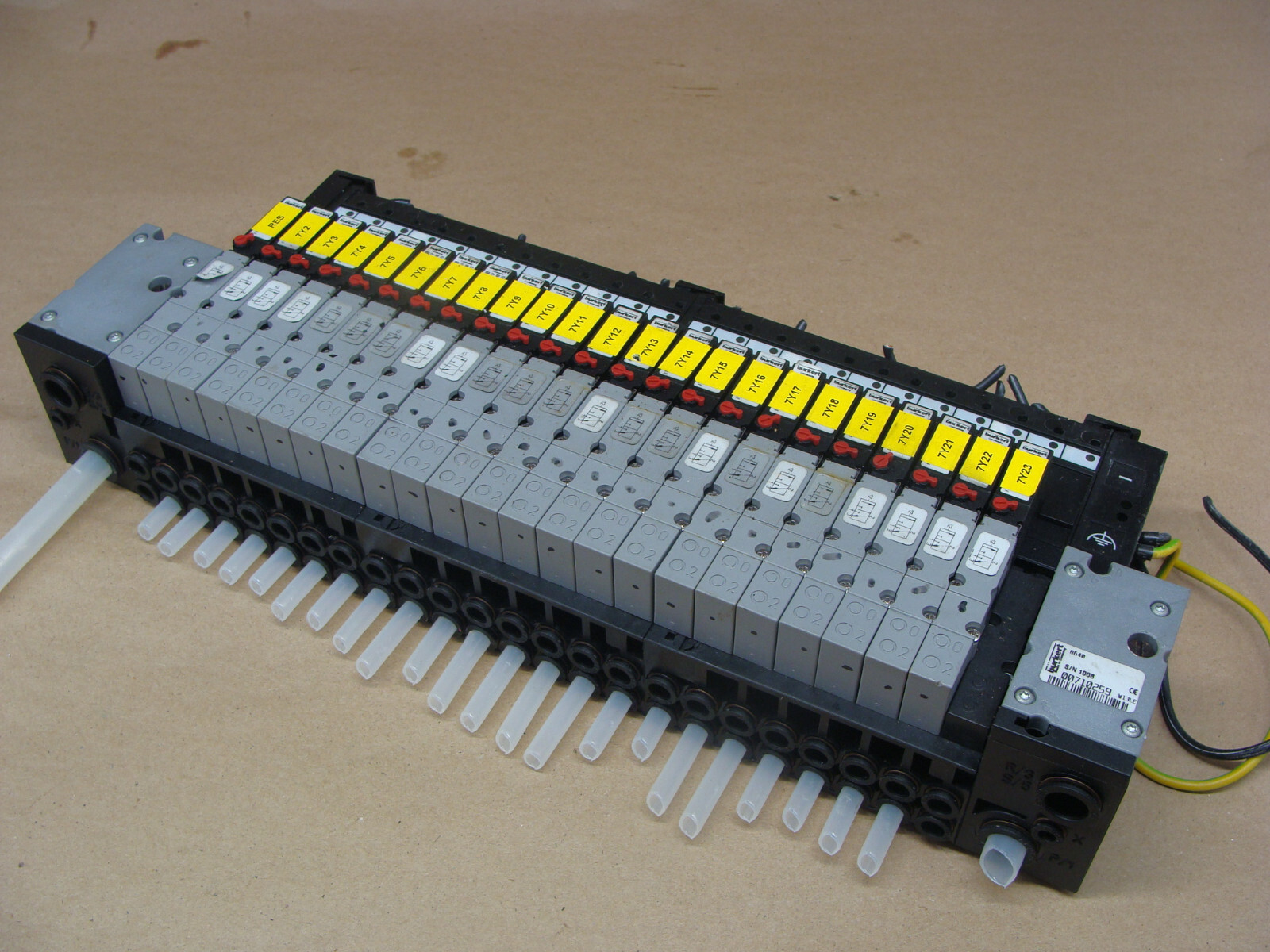 BURKERT VENTILBLOCK 8640 00710259 W/23 BURKERT 6524C 00144513 SOLENOID ...