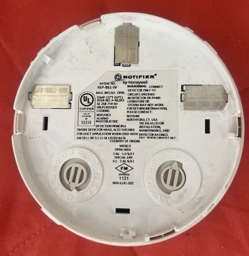 NOTIFIER FSP-951-IV Fire Alarm Smoke Detector W/Base | eBay