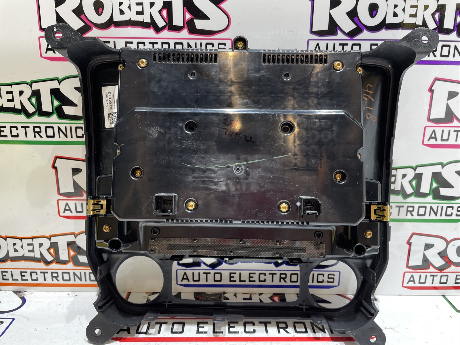 2014-2018 GMC Sierra DENALI OEM 84540933 REPLACEMENT Touch-Screen Media ...