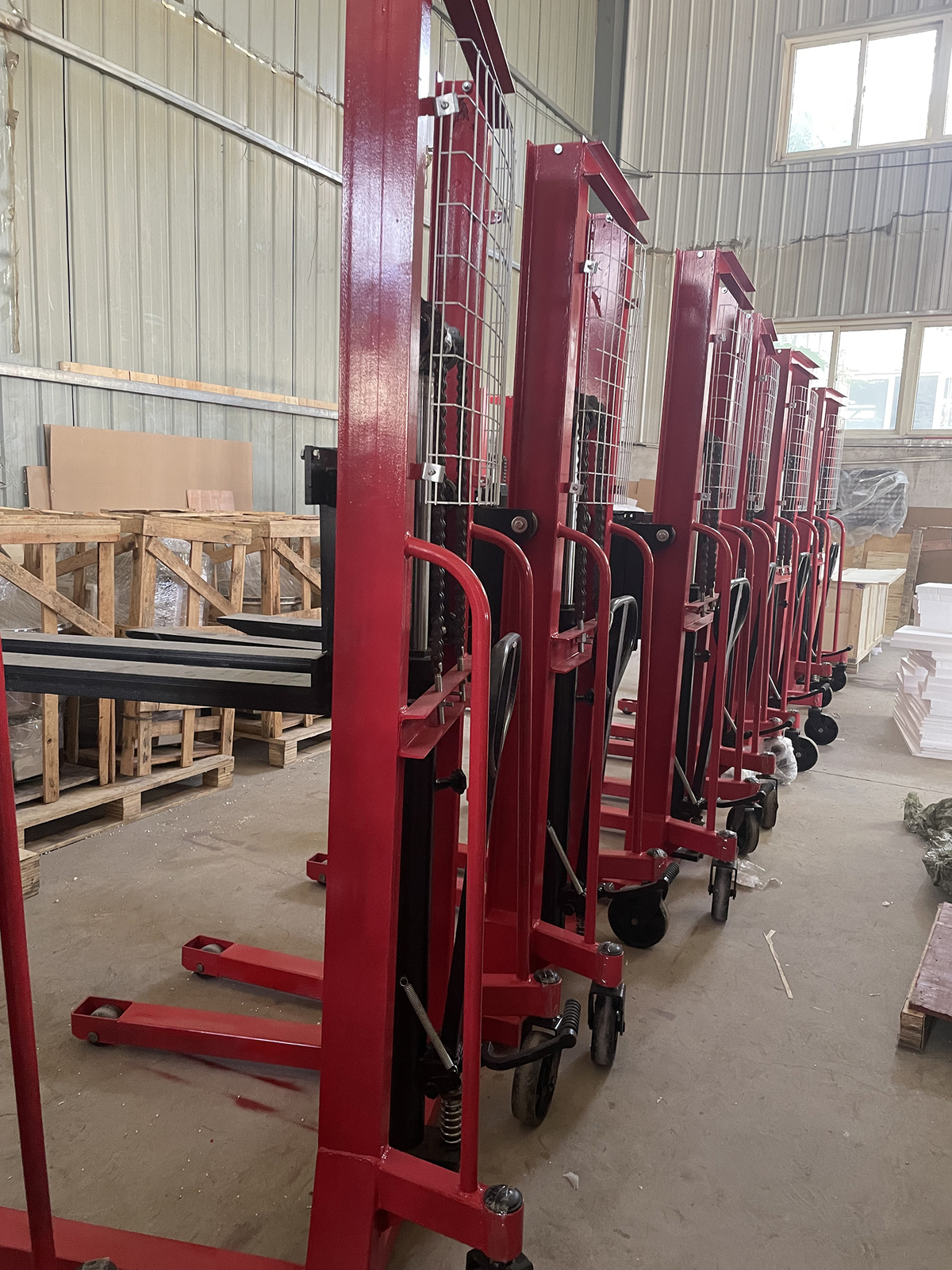 Hydraulic Manual Walkie Stacker Lifting Pallet Stacker Folk lift ...