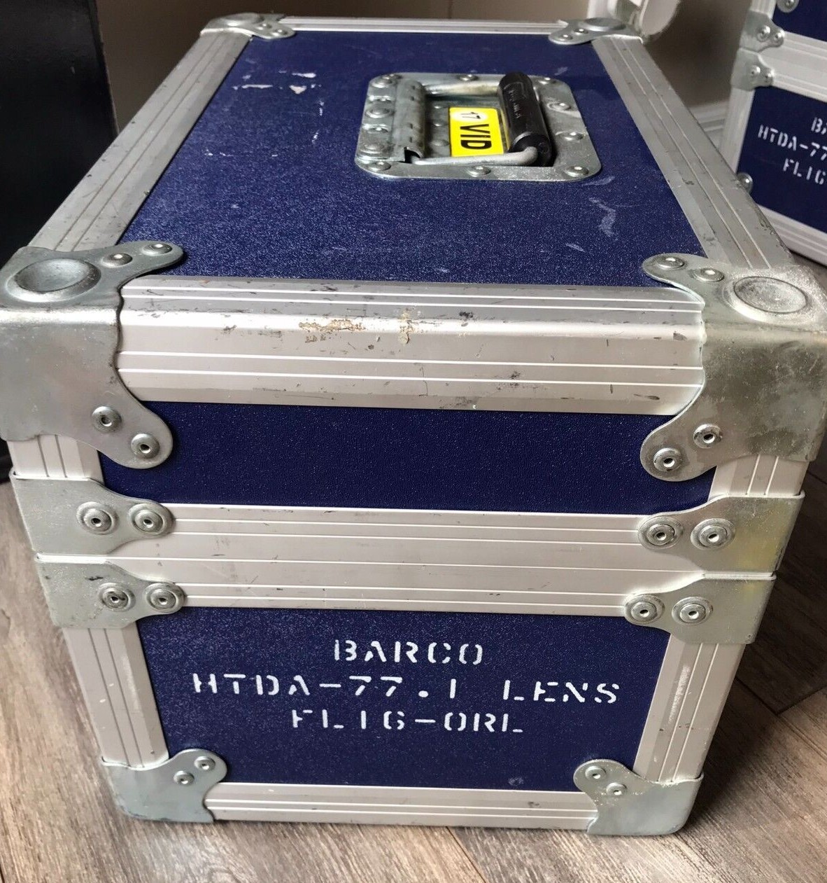 Barco R9832740 RLD (0.77 1) Fixed Focal Projector Lens For RLM-W6 / RLM ...