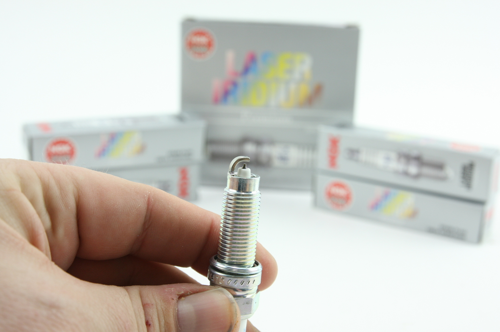 Set of 4 NGK 1961 Laser Iridium Spark Plugs ILZKR7A | eBay