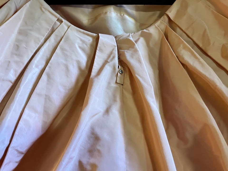 Givenchy NWT Fall 2019 Runway Light Peach Short Dress Cape Sleeves F 36 ...