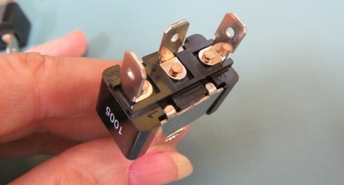 ALCO SWITCH E-60272 Qty of 4 per Lot SWITCH SPDT MOM 277VAC 10A 125VAC ...