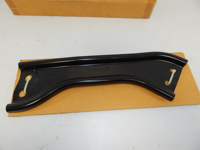 OEM 2012-2016 Isuzu D-Max 4X2 C/MBR Bracket 8-98173-914-0 8981739140 ...