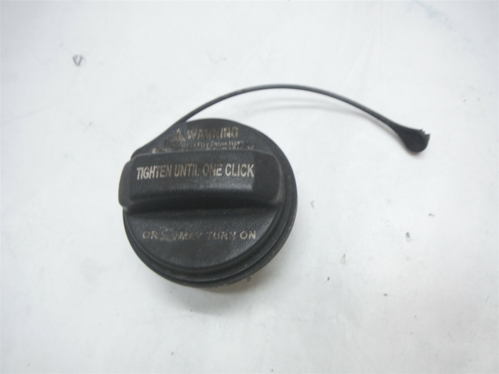 2004-2020 HYUNDAI FUEL GAS FILLER TANK CAP RETAINER TETHER OEM 31010 ...