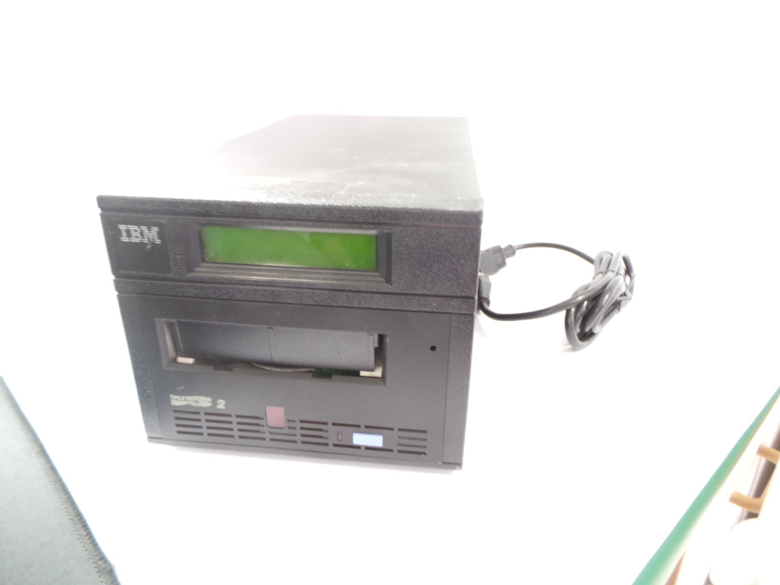 IBM TotalStorage 3580 Model L23 - Tape drive LTO Ultrium ( 200 GB / 400 ...