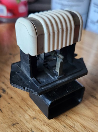 KIA OEM RADIATOR ELECTRIC COOLING FAN MOTOR RESISTOR SWITCH 25385 F2000 ...