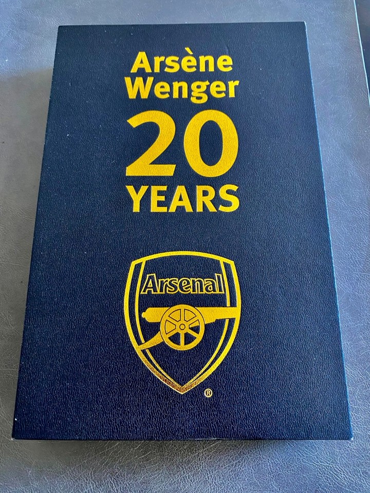 Rare Limited Edition Arsenal Arsene Wenger 20 Years Pin Badge Set Merci ...