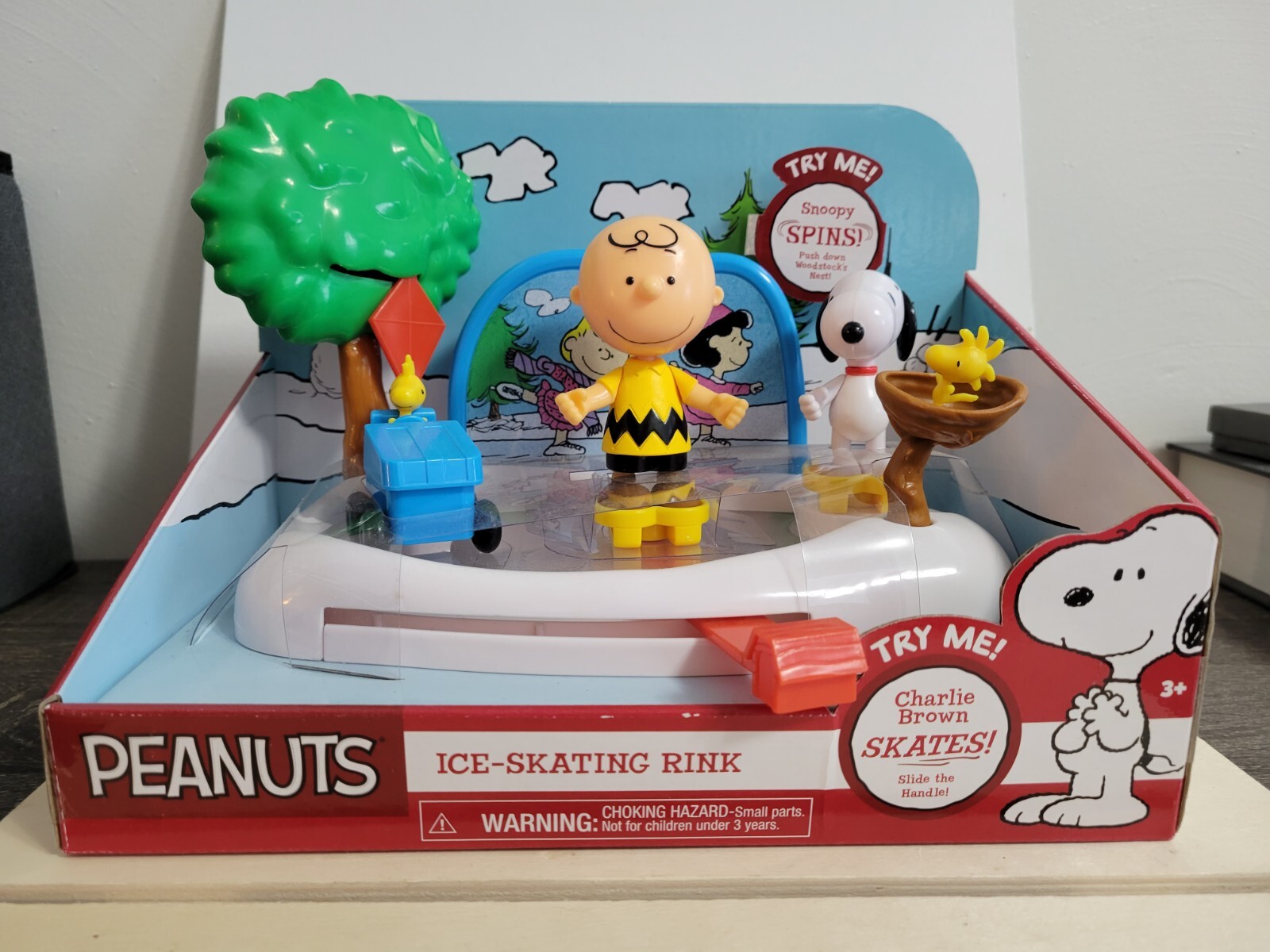 Peanuts Ice Skating Rink Snoopy Woodstock Charlie Brown 2015 for sale ...