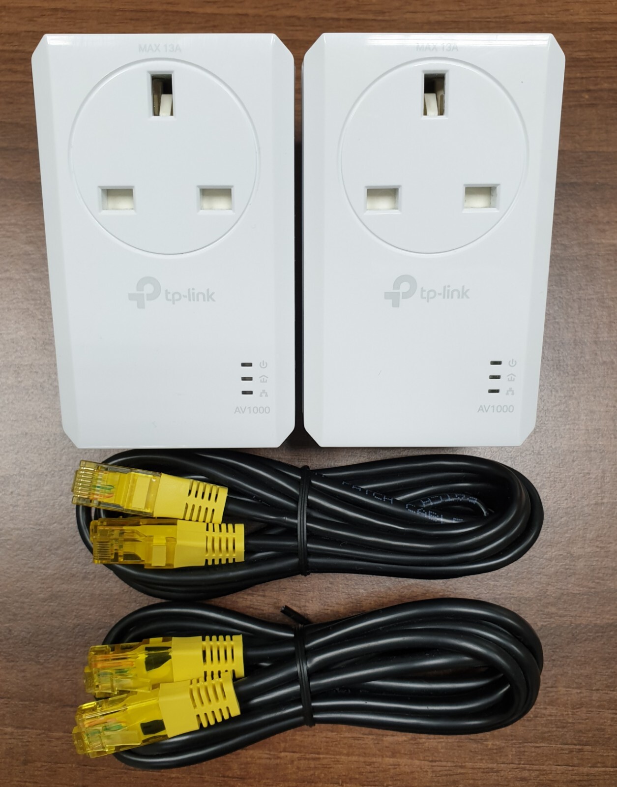 2 x TP-Link TL-PA7017P AV1000 Gigabit Powerline Adapters BT, Sky ...