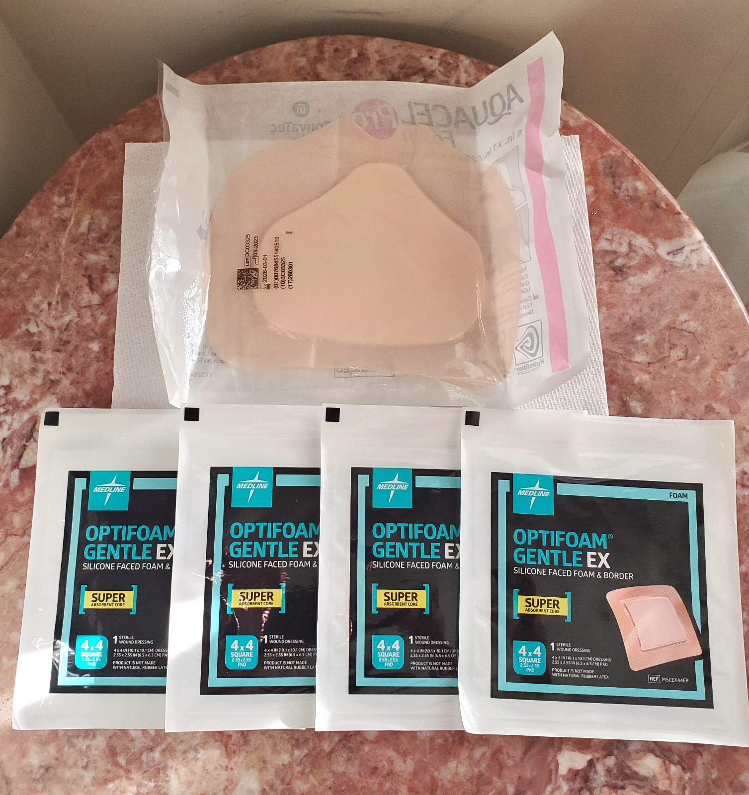 (1) Convatec Aquacel Foam Pro 8x7 Pad, (4) Optifoam Gentle Ex Foam Pads ...