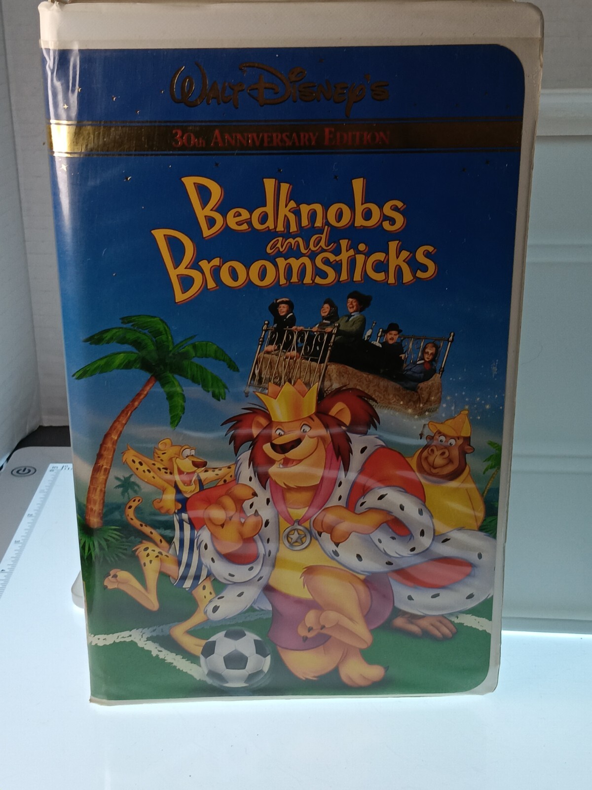 Bedknobs and Broomsticks (VHS, 2001, 30th Anniversary Edition ...