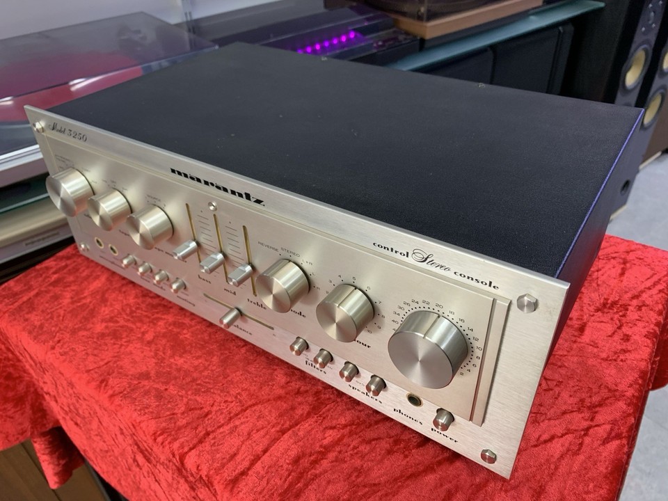 Marantz Model 3250 Stereo Pre Amplifier Vintage 1978 High End Working ...