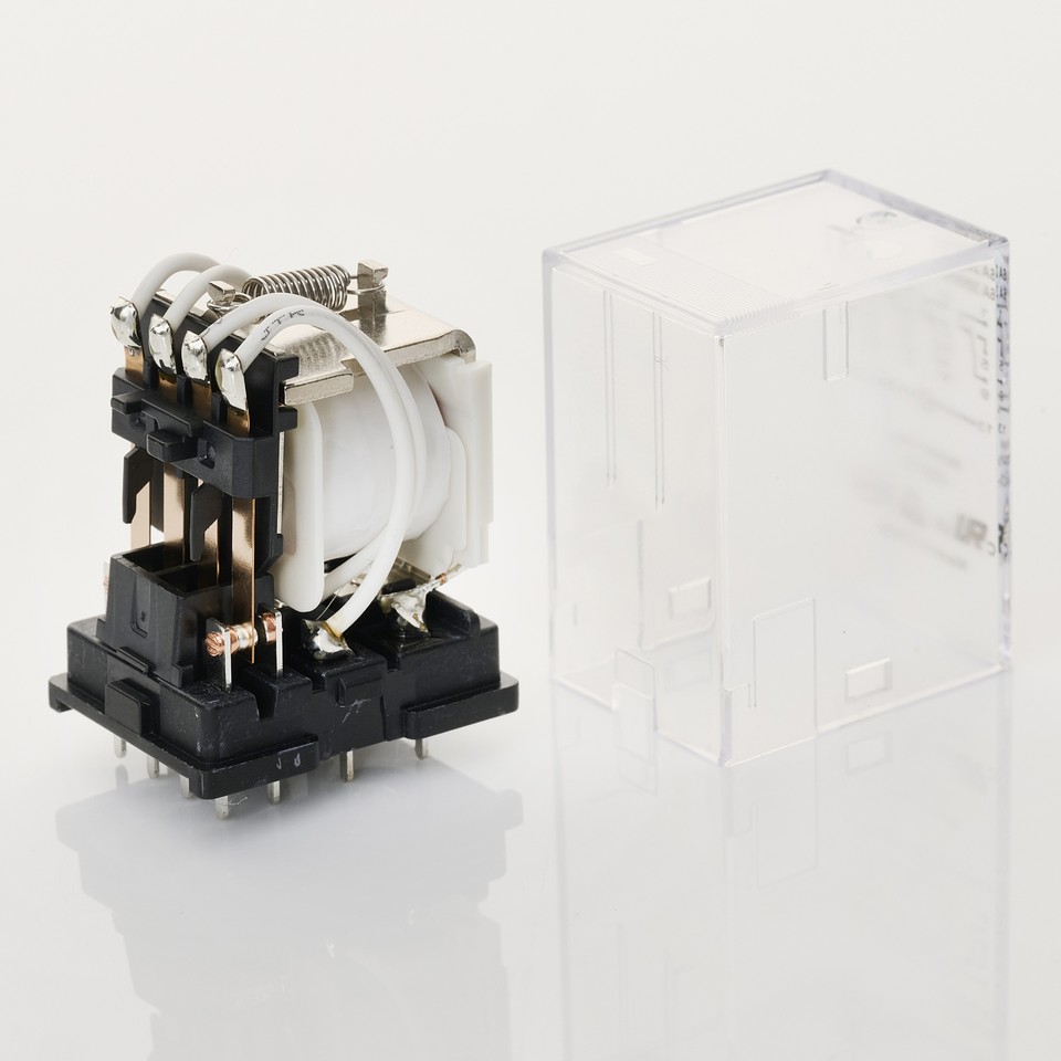 Hitachi HA-5700 HMA-6500 HA-7700 Lautsprecher Relais / Speaker Relay | eBay